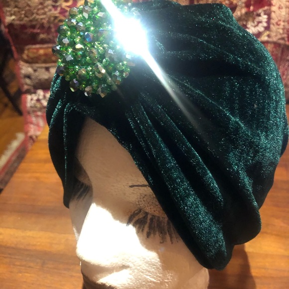 Nemesis | Accessories | Vintage Green Velvet Turban Hat | Poshmark